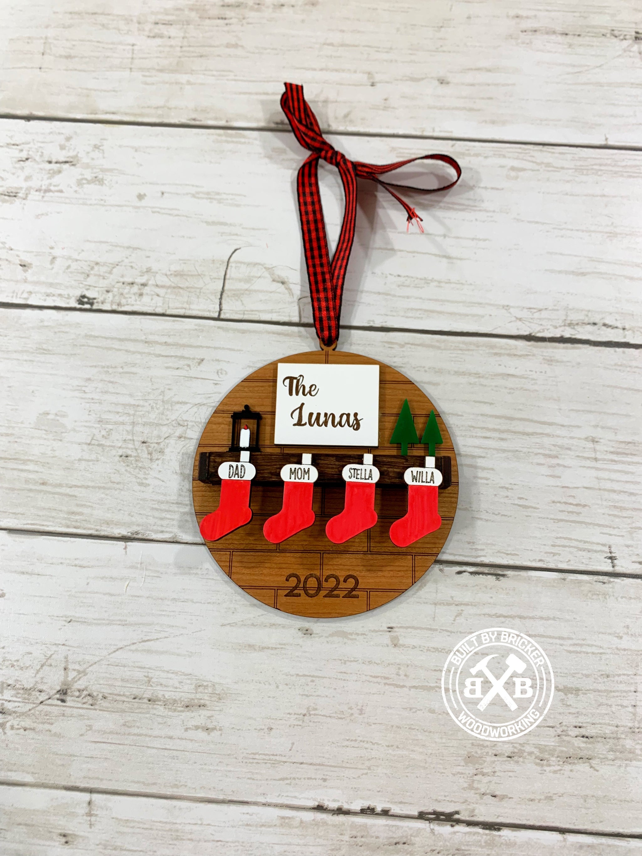 Christmas Mantle Family Ornament – Built by Bricker
